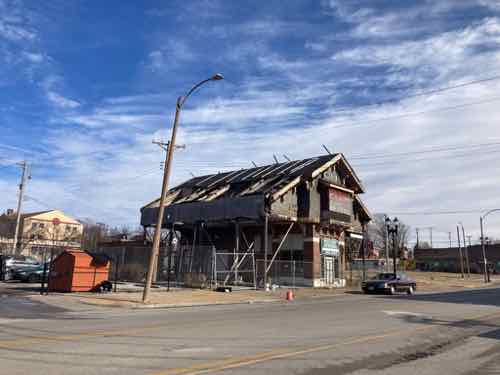 UrbanReview | ST LOUIS